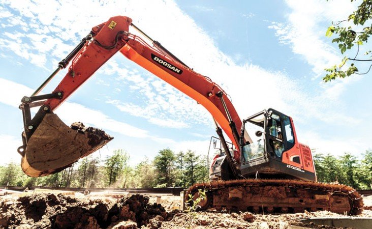 What’s the Scoop: Doosan Excavators | Utility Contractor Magazine