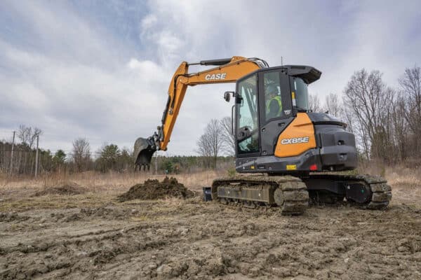CASE Introduces CX85E, CX90E Midi Excavators